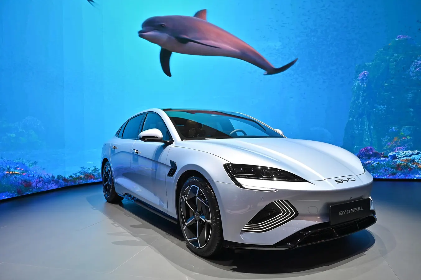 Best Chinese Cars in the World - AUTO BUY